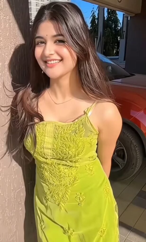 [1099+] Cute Simple Girl Pic, Dp, Images, Photos, Pictures & Wallpapers ...